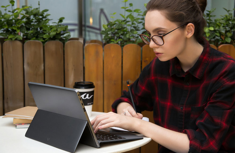 Eve V Adalah Kloningan Surface Pro dengan Spesifikasi dan Harga yang ...