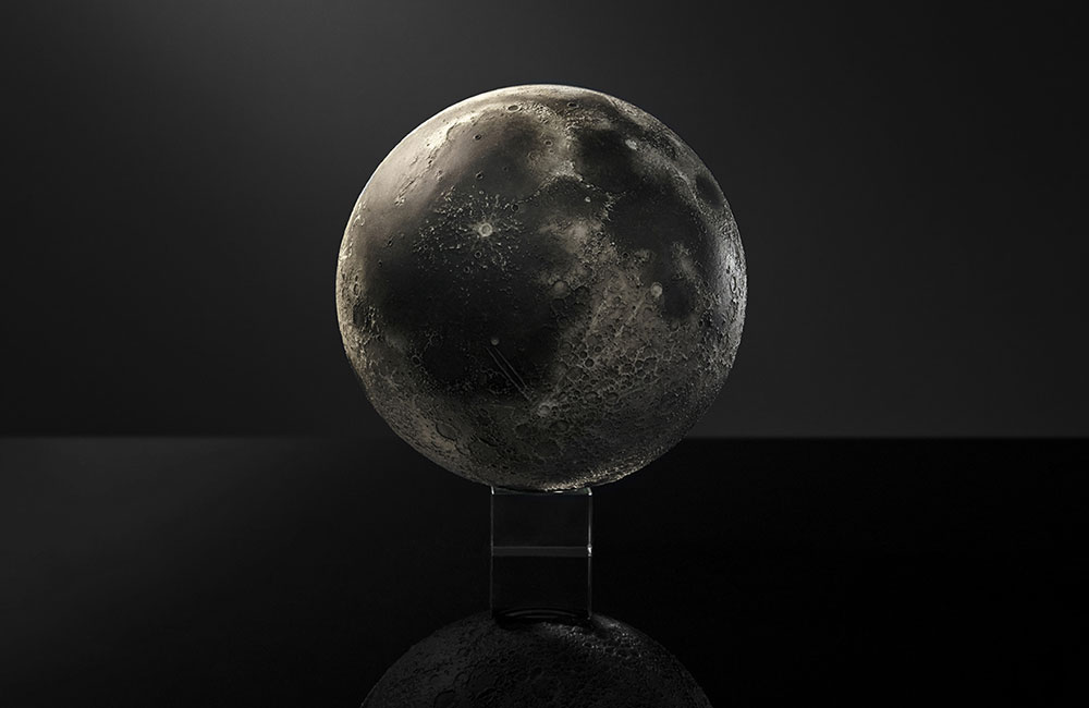 Lunar Pro Adalah Replika Bulan yang Sangat Presisi dengan Bumbu ...