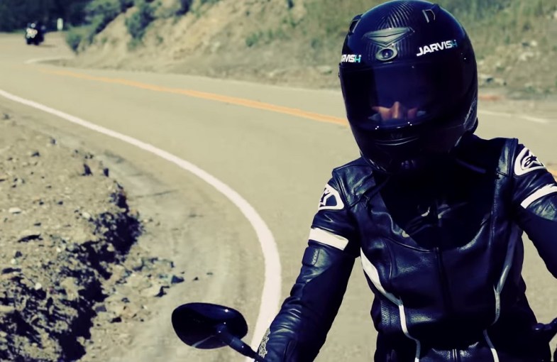 Helm Pintar Jarvish X-AR Dibekali AR dan Amazon Alexa