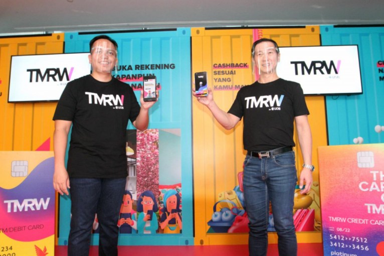 TMRW App Officially Launched, UOB to Stir Up Digital Bank Business in ...